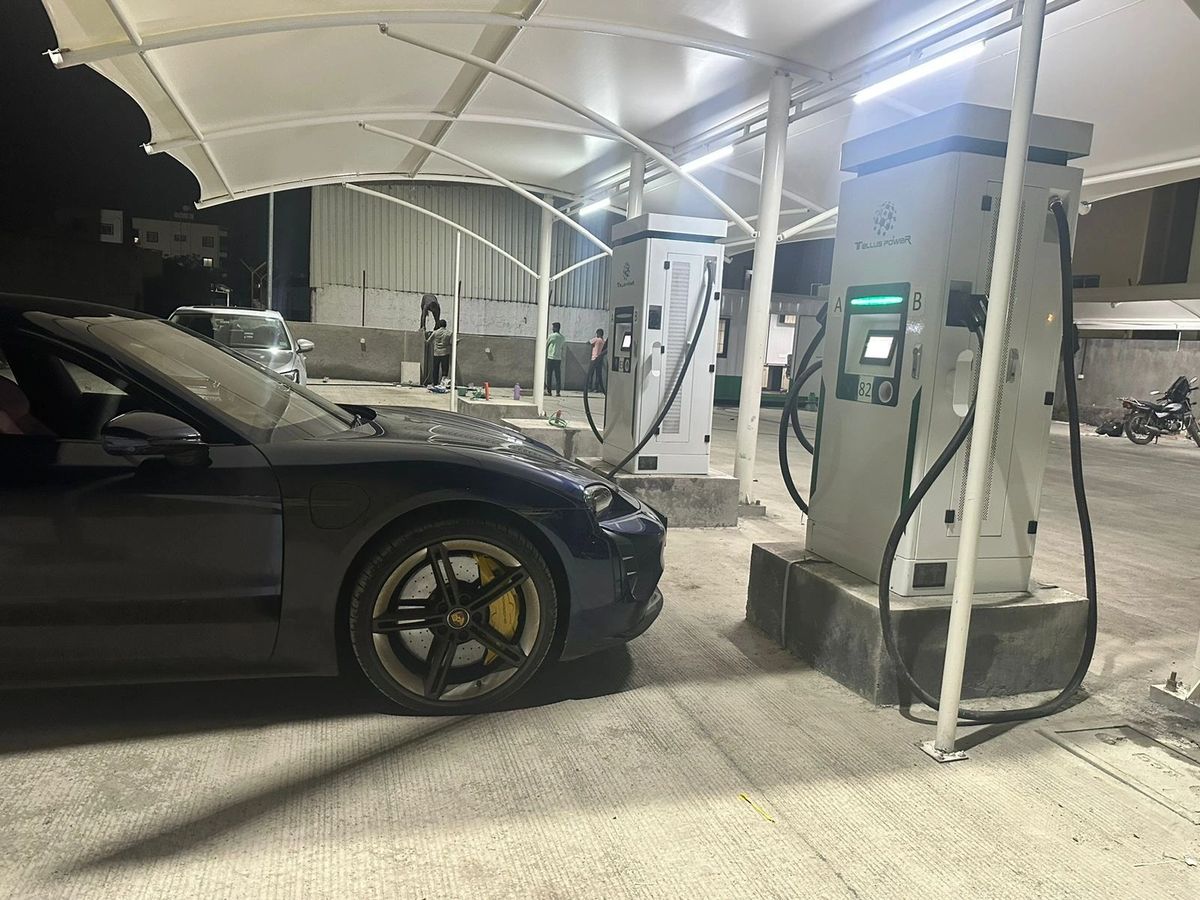 60kW Ultra Fast DC EV Charger | Tellus Power Green